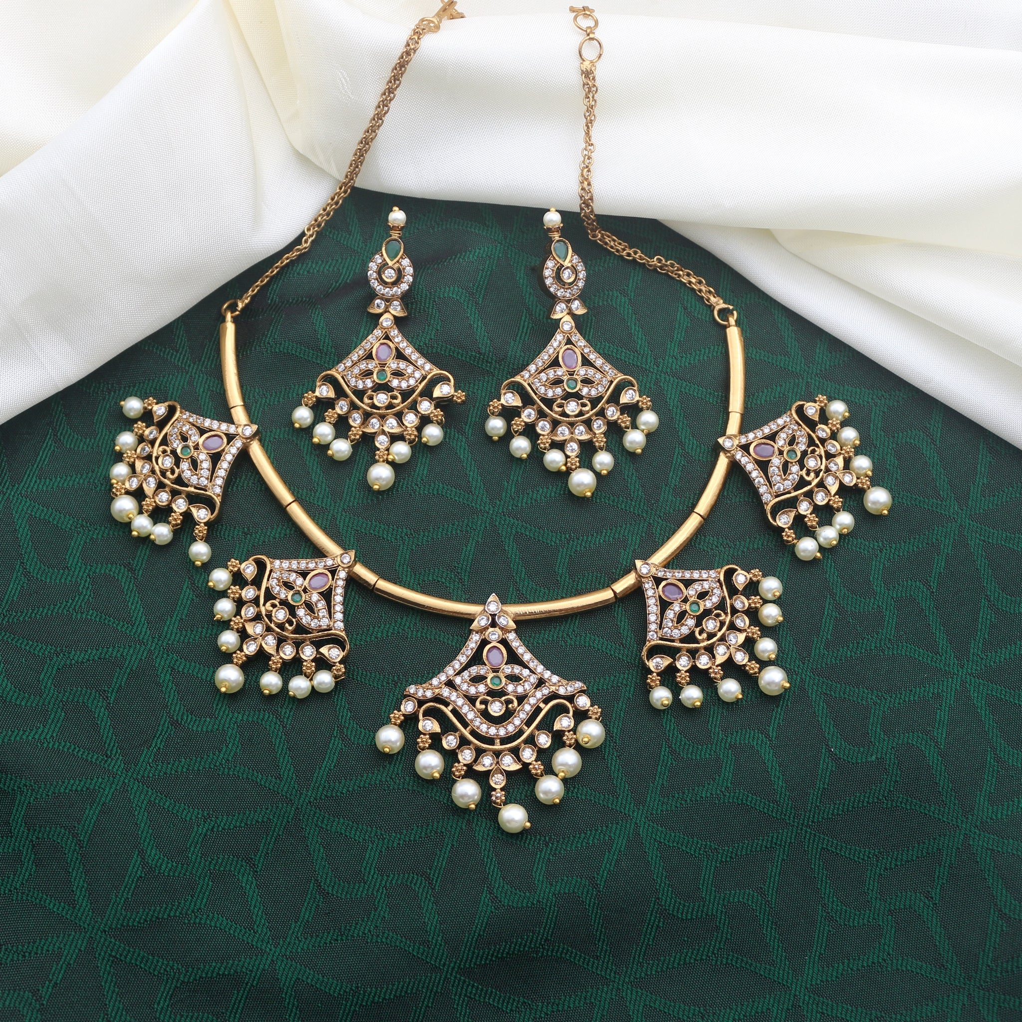 Antique Matte AD Designer Hasli Necklace Set