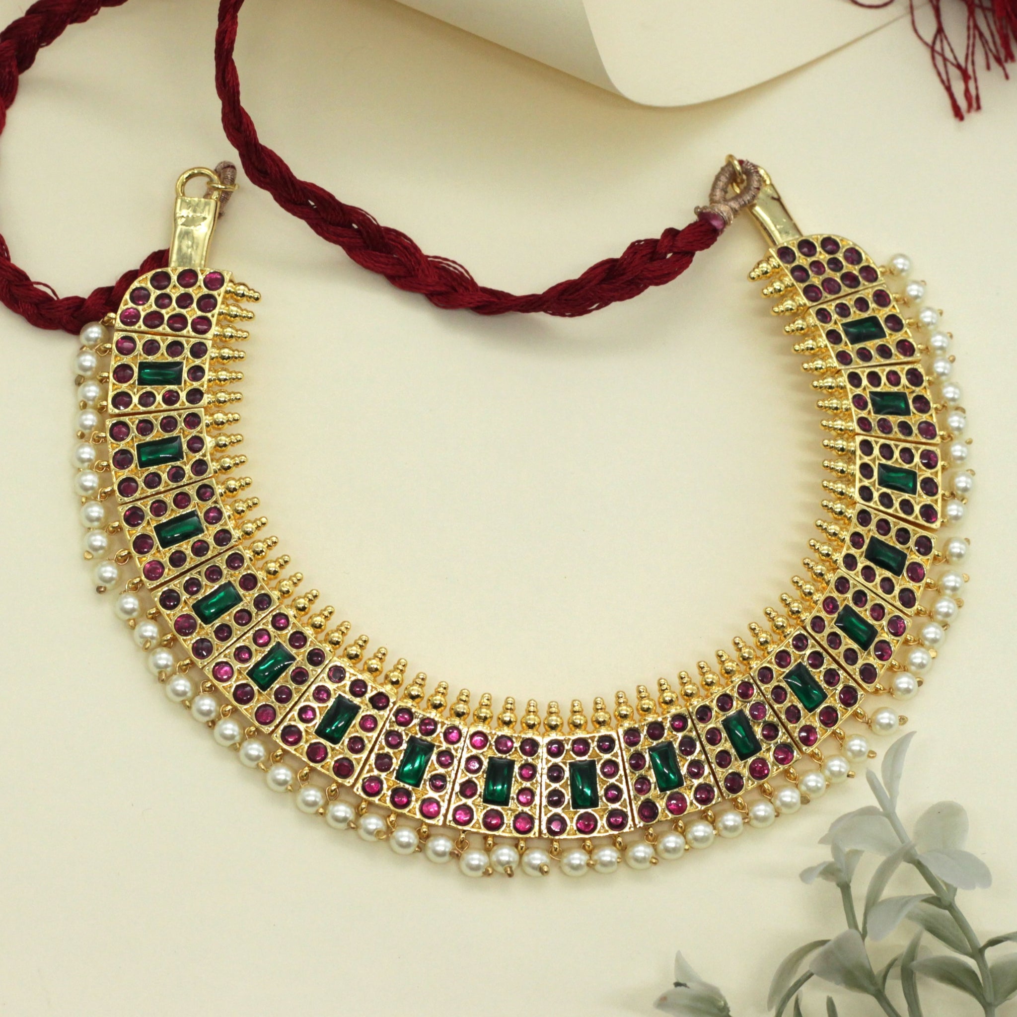 Traditional Real Kemp Poothali Necklace - Ruby & Green