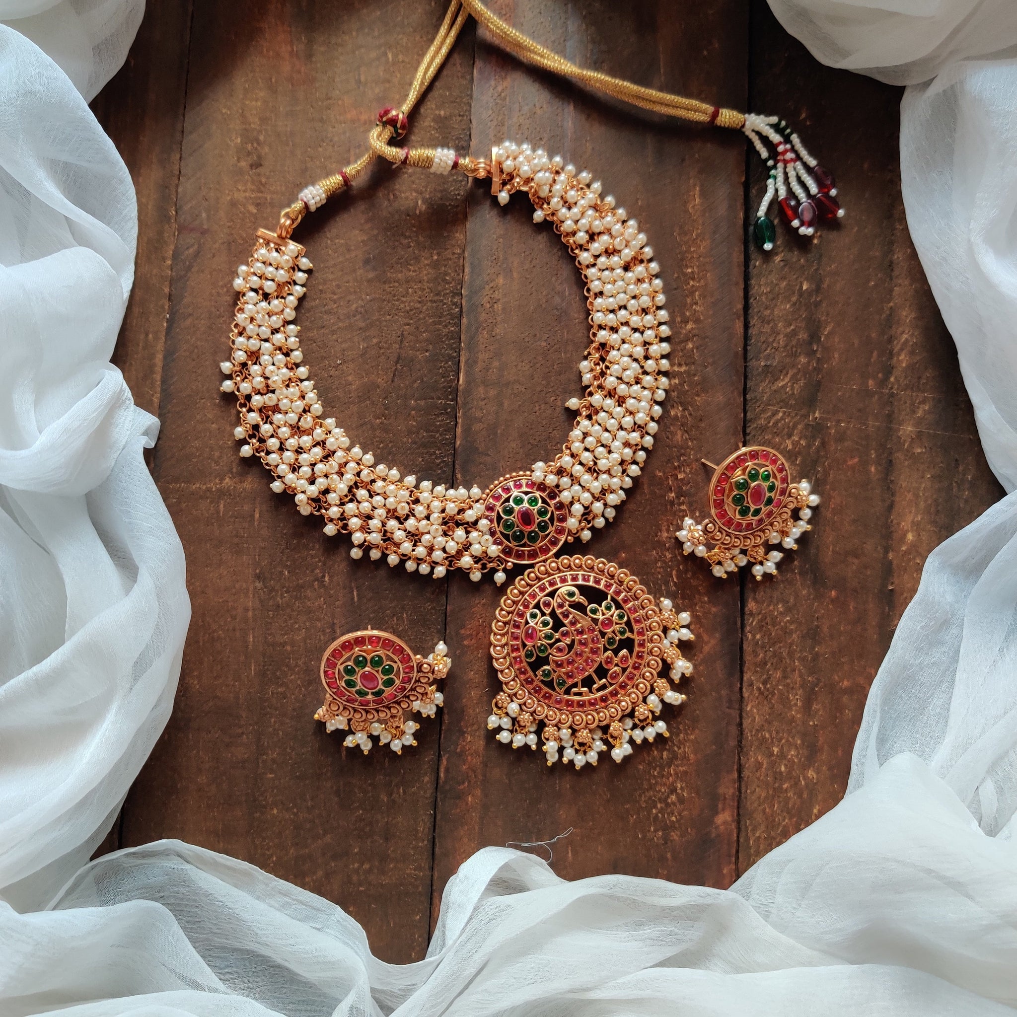 Pearl Bunch Kemp Annapakshi Pendant Heavy Necklace - Pearl
